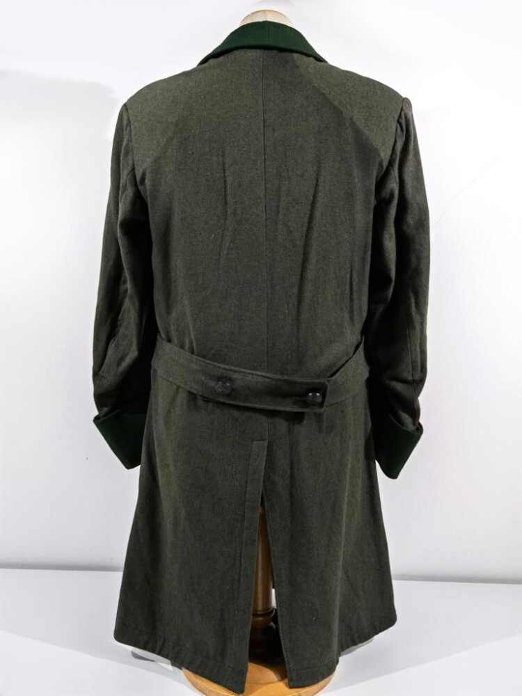 Forst, leichter Mantel , Alter und Herkunft unbekannt, 80,00