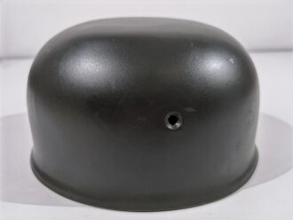 Glocke und Polster für einen Fallschirmjäger Stahlhelm der Wehrmacht.