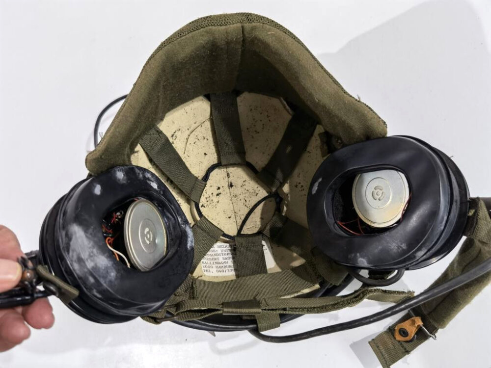 NATO "Combat Vehicle Crewman’s Helmet" Gentex Helmsystem DH 152/G. Us