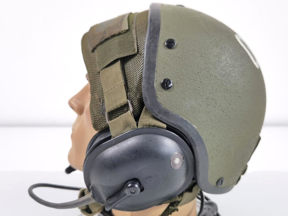 NATO "Combat Vehicle Crewman’s Helmet" Gentex Helmsystem DH 152/G. Us