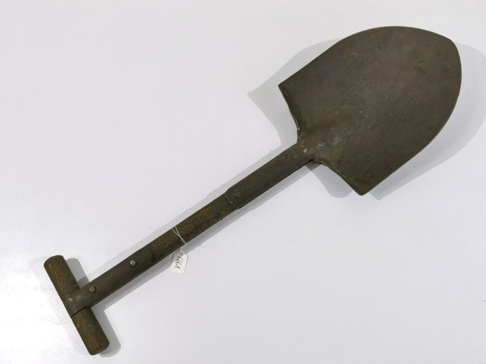 U.S. WWII T-handle shovel M-1910, uncleaned, 75,00