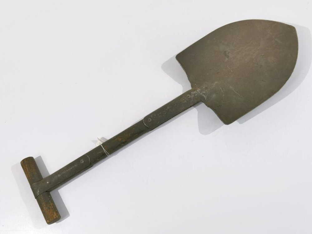 U.S. WWII T-handle shovel M-1910, uncleaned, 75,00