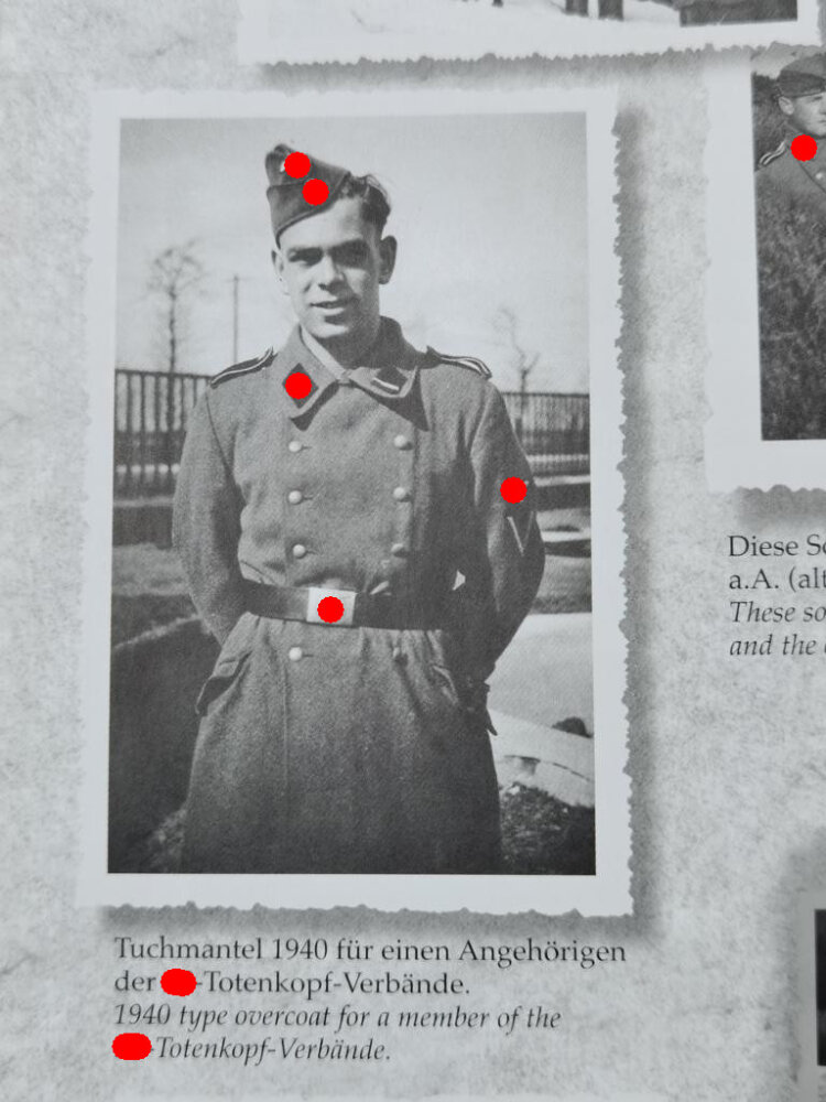 "Uniformen der Waffen-SS", 140 Seiten, DIN A4, gebraucht, deutsch/eng