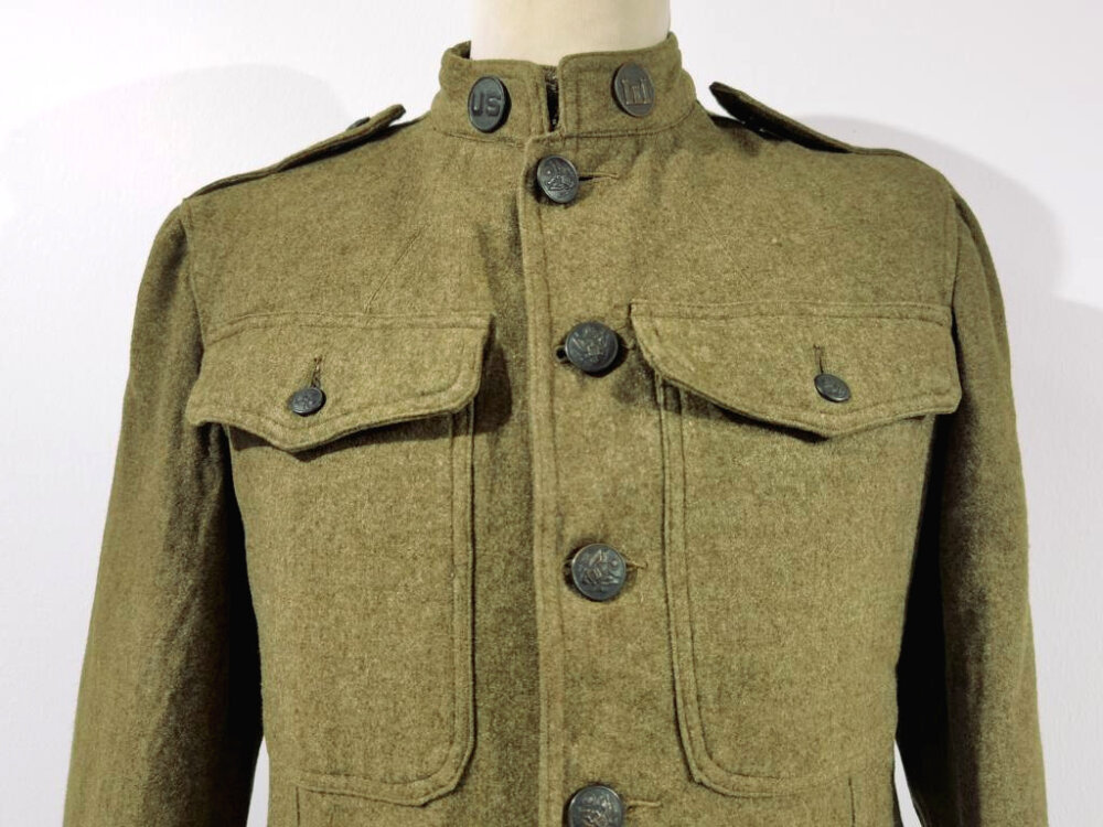 U.S. WWI AEF Model 1917 Tunic, member of 32nd " red arrow" Division.