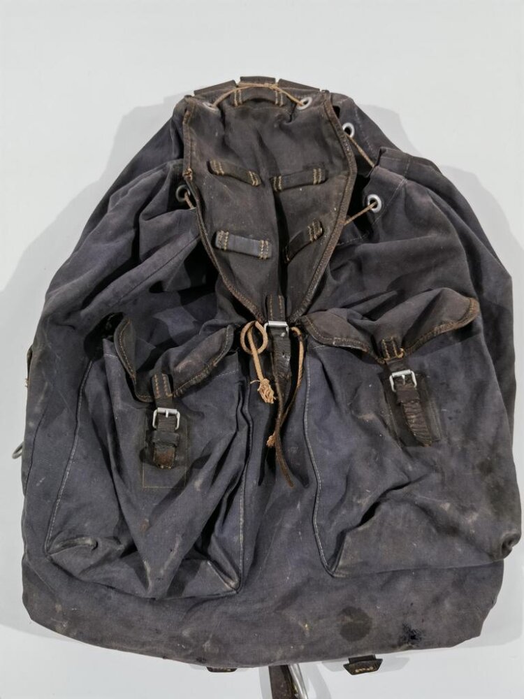 Rucksack Luftwaffe, stark getragenes Stück, 75,00