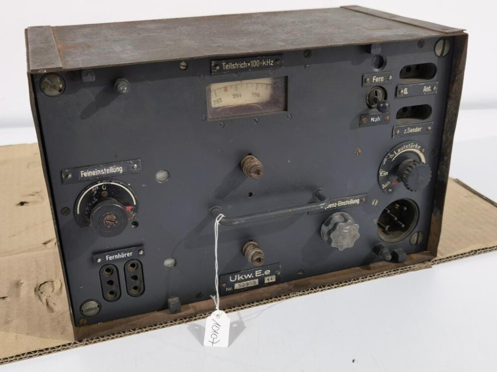 UKW Empfänger Emil Ukw.E.e datiert 1944. Originallack, Funktion nicht