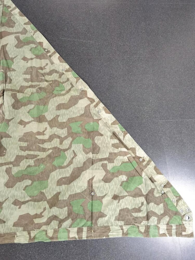 Zeltbahn 31 der Wehrmacht, getragenes Stück, farbfrisch, mit Reichsbe