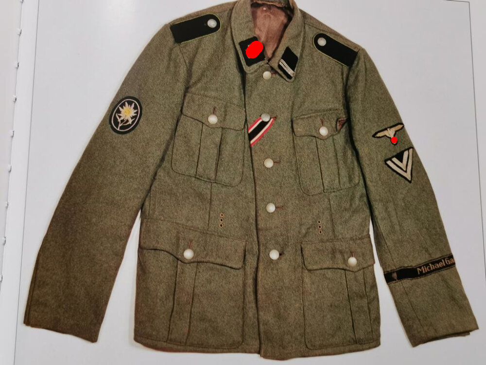 "Uniforms of the Waffen-SS" Black Service Uniform/LAH Guard Uniform/S