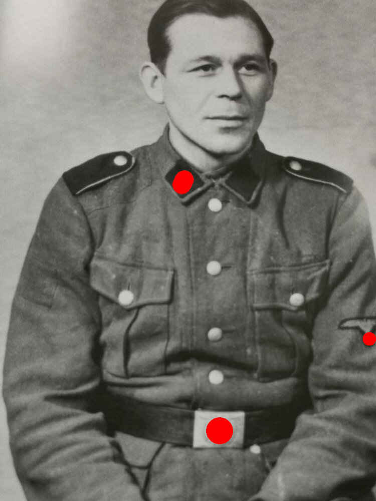 "Uniforms of the Waffen-SS" Black Service Uniform/LAH Guard Uniform/S