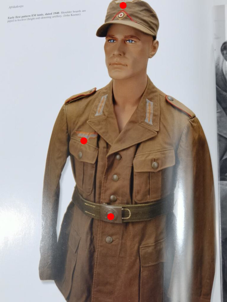 "Afrikakorps, Army, Luftwaffe, Kriegsmarine", 339 Seiten, über DIN A4