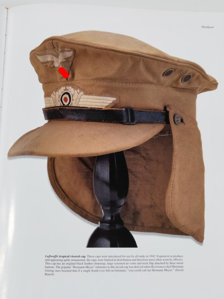 "Afrikakorps, Army, Luftwaffe, Kriegsmarine", 339 Seiten, über DIN A4