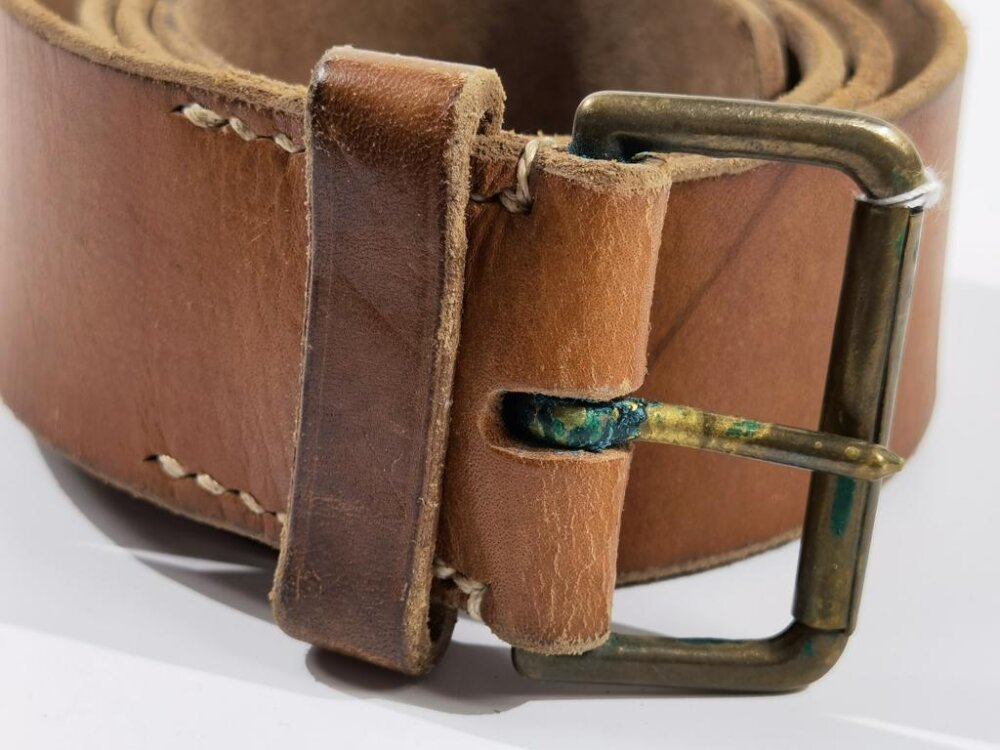 Ledernes Koppel mit Messingschließe, vermutlich Schwedische Armee. Ge