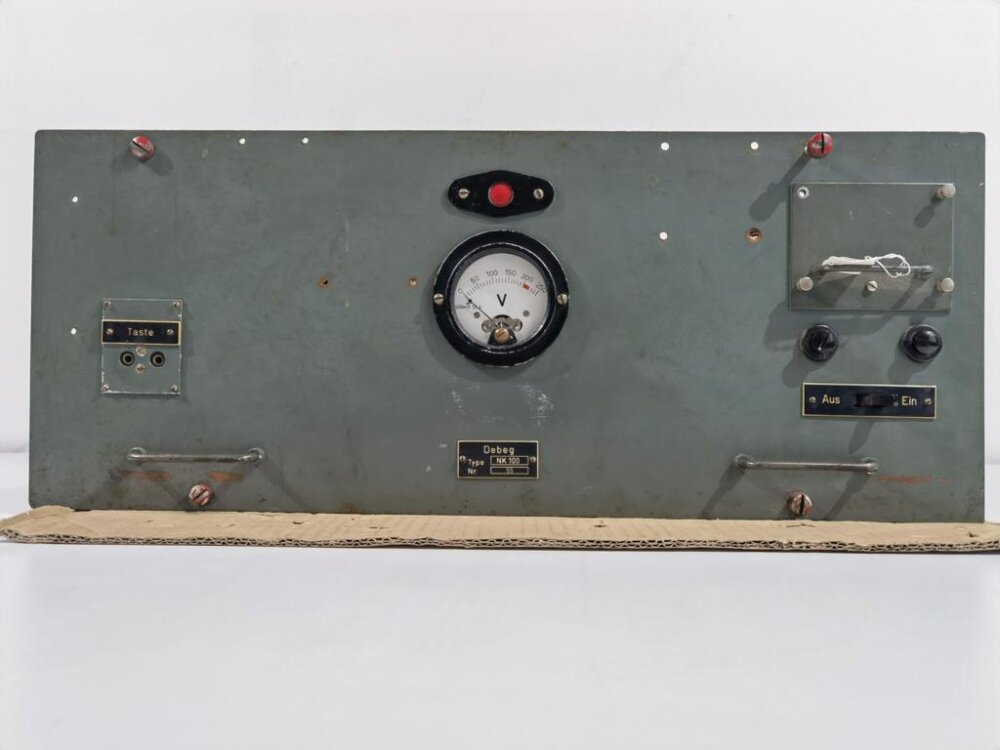Kriegsmarine Gleichrichter / Netzteil Debeg Type NK 100 . gehäuse feh