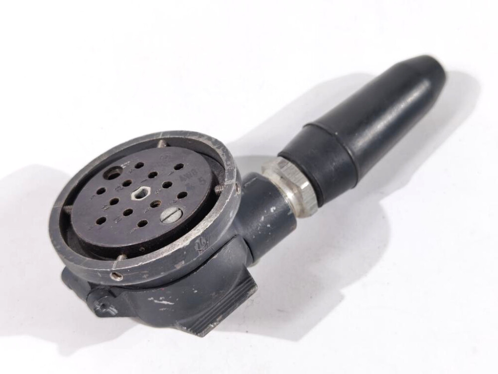 Luftwaffe, Gerätestecker Fl 32619-1, Originallack, 90,00