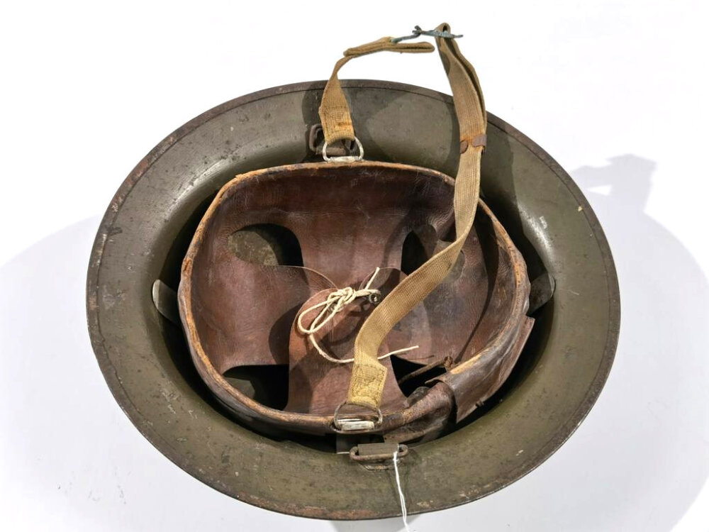 US WWII M1917A1 Kelly Type Helmet. Basically a modified WWI M17 helme