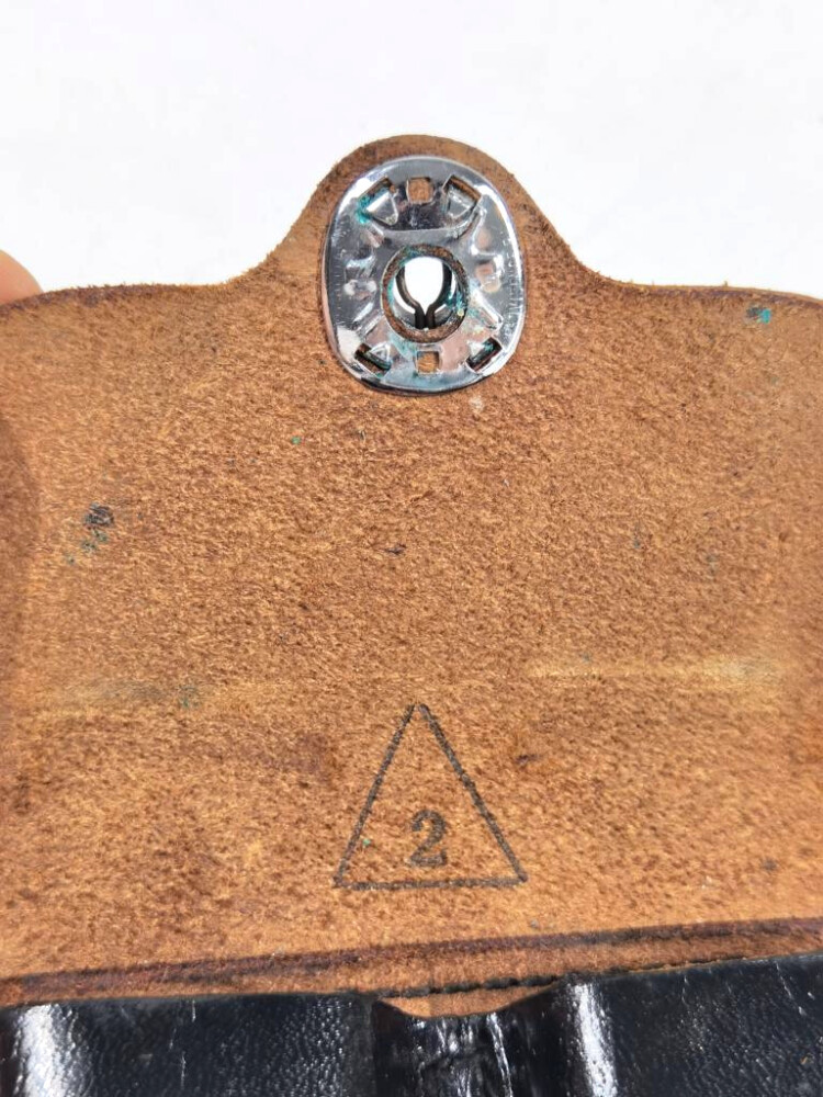 U.S. 1961 dated Military Police Magazine pouch, 35,00