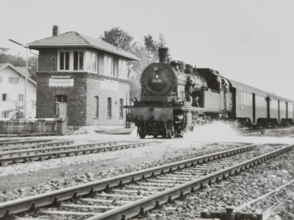 "150 Jahre Eisenbahn im Mangfalltal", 1857 - 2007, Die erste Bahnverb