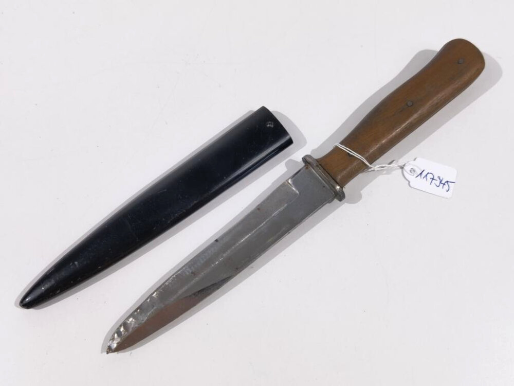 Grabendolch / Stiefelmesser Wehrmacht. Hersteller Eickhorn, Klinge be