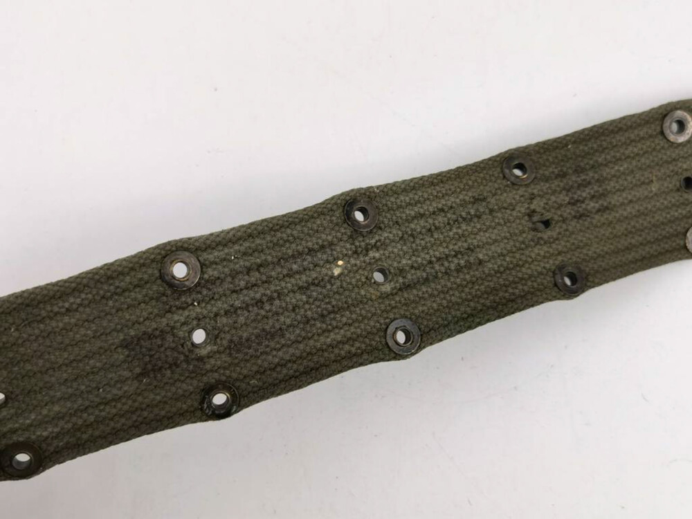 U.S. Army M-1956 Equipment belt ( pistol belt ) Horizontal Weave, mea