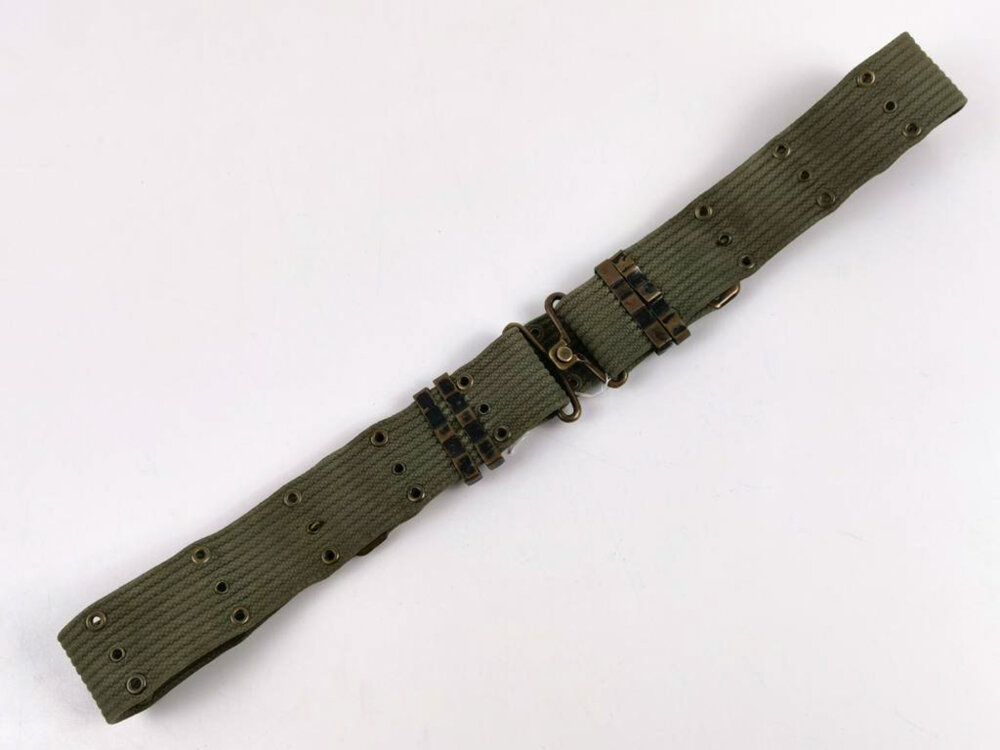 U.S. Army M-1956 Equipment belt ( pistol belt ) Horizontal Weave, mea