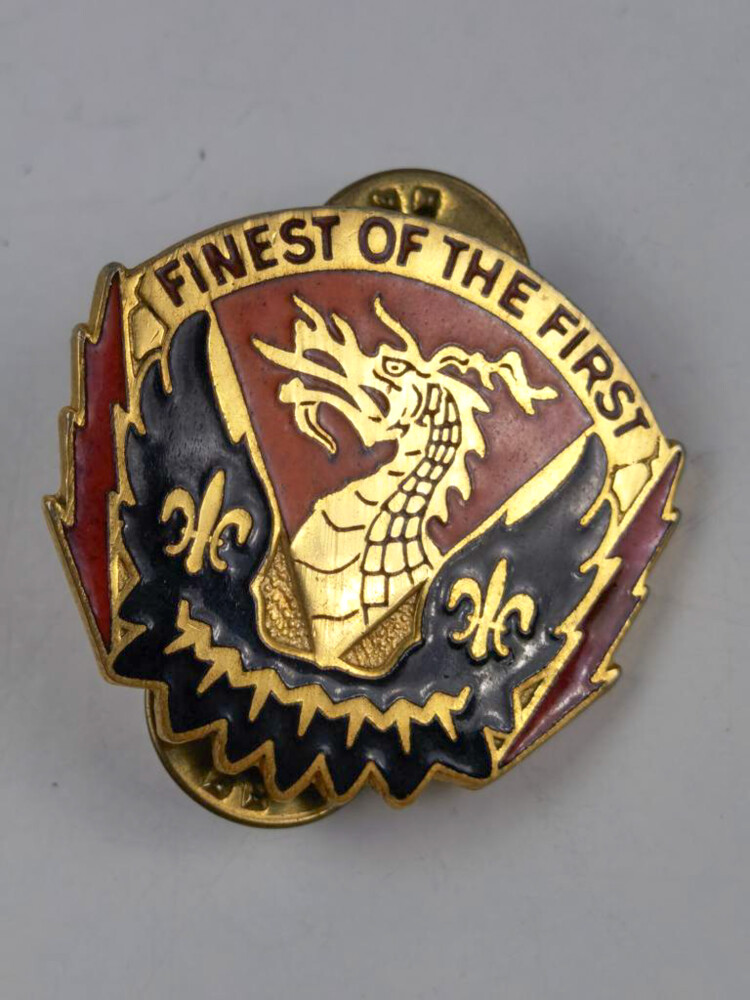 US Army Unit Crest: 160th Signal Battalion - Motto: FINEST OF THE FIR