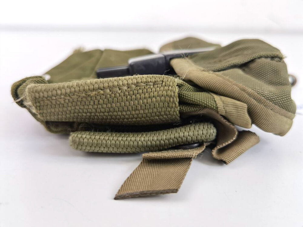 U.S. 1968 dated M16, 20 round magazine Ammunition case. Used, 120,00