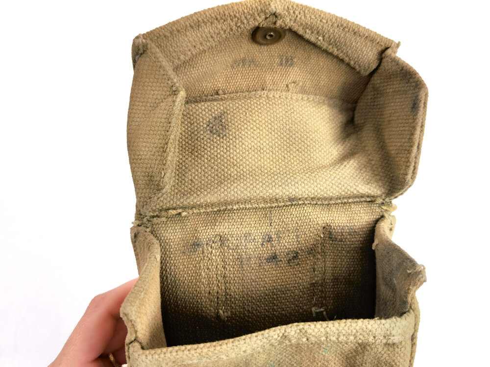 British 1943 dated pattern 1937 basic ammo pouch, used, 25,00