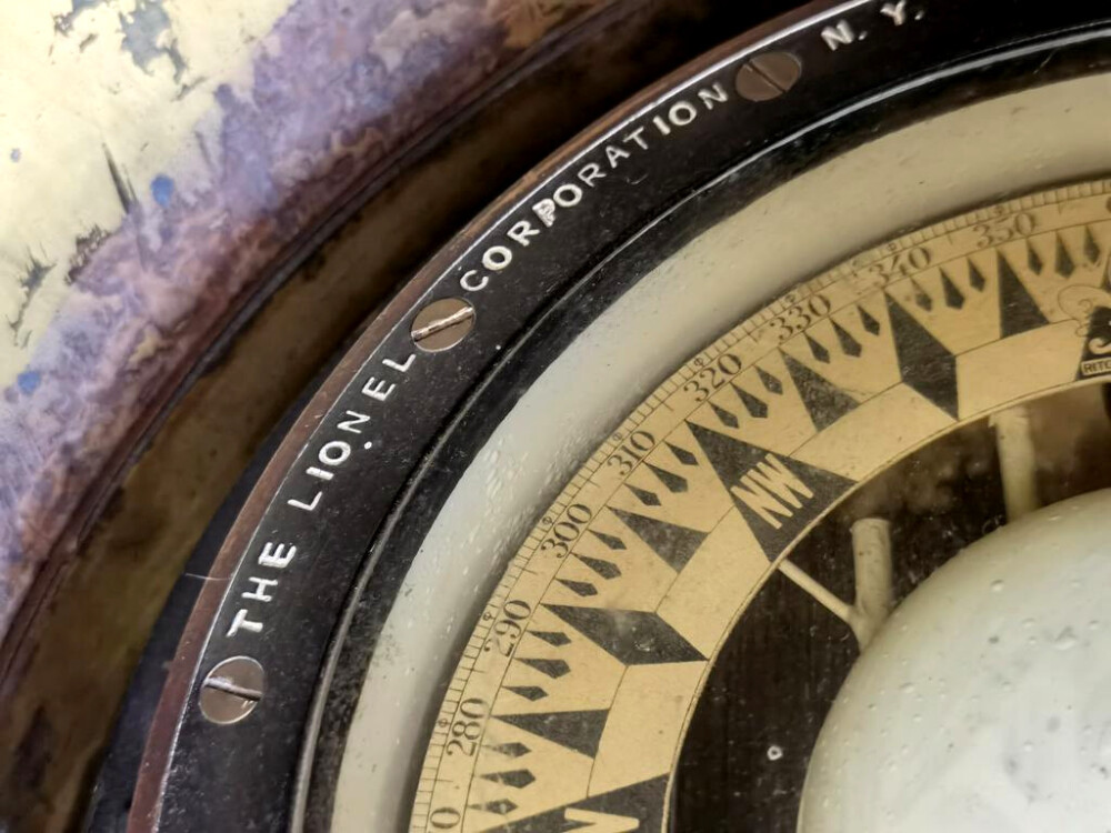 U.S. 1942 dated "Compensating Binnacle Type MBF The Lionel Corporatio