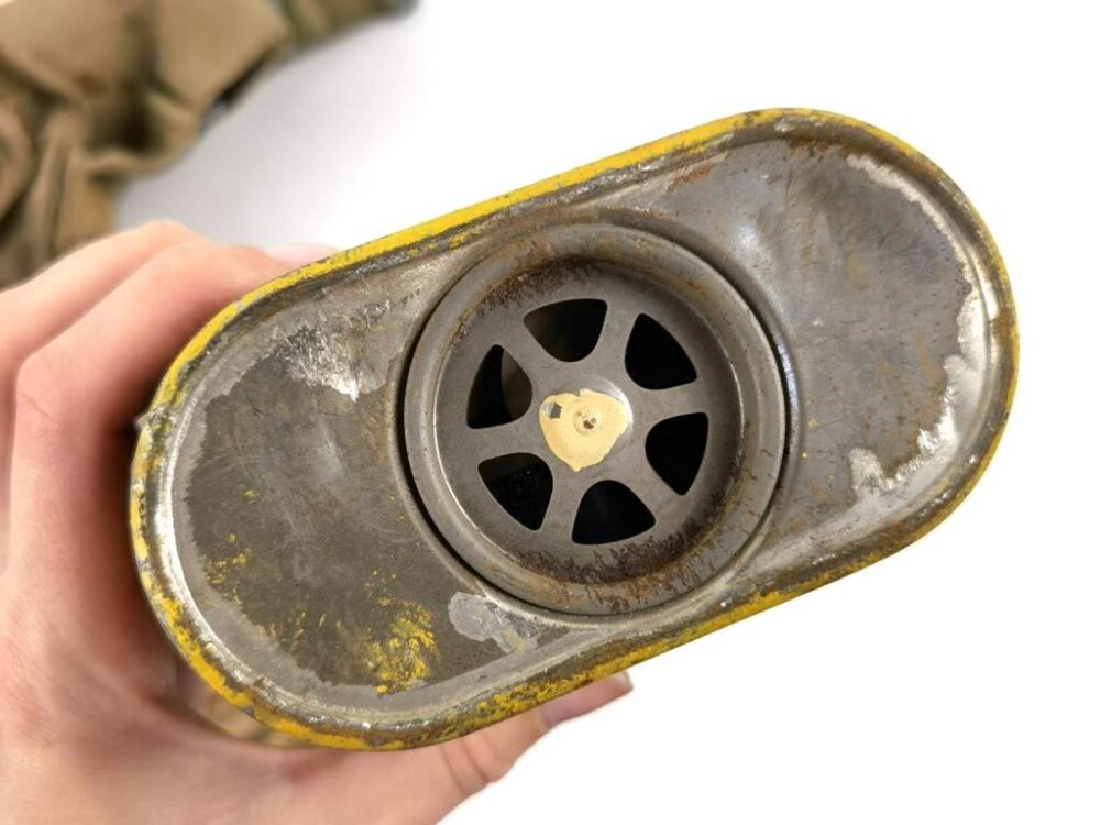 U.S. WWI, gasmask in bag , model CEM ( Corrected english model) tube