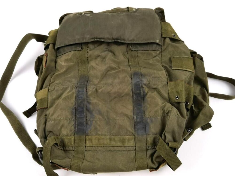 U.S. Army Alice pack / field pack LC-1. used, good condition, no fram