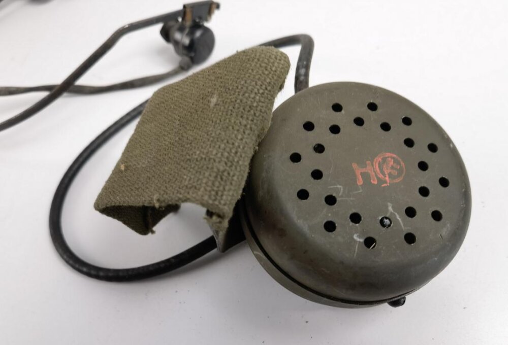 U.S. Army WWII Signal Corps Mine Detector Set SCR-625-C, dated 1944.