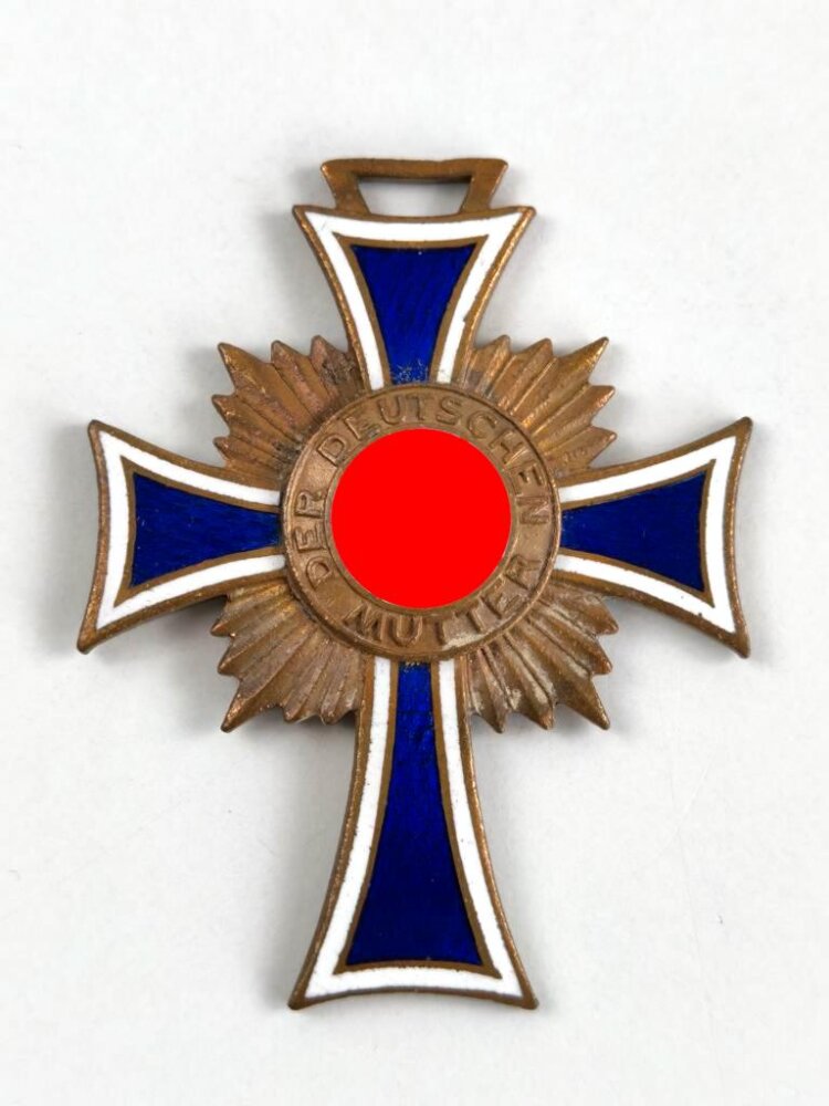 Ehrenkreuz der Deutschen Mutter ( Mutterkreuz ) in Bronze. Hakenkreuz