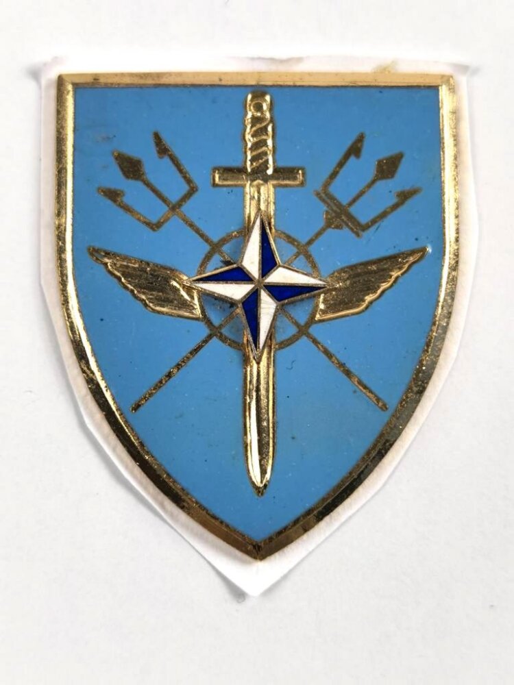 NATO, Metallabzeichen " NAEW / Nato - Airborne Early Warning and Cont