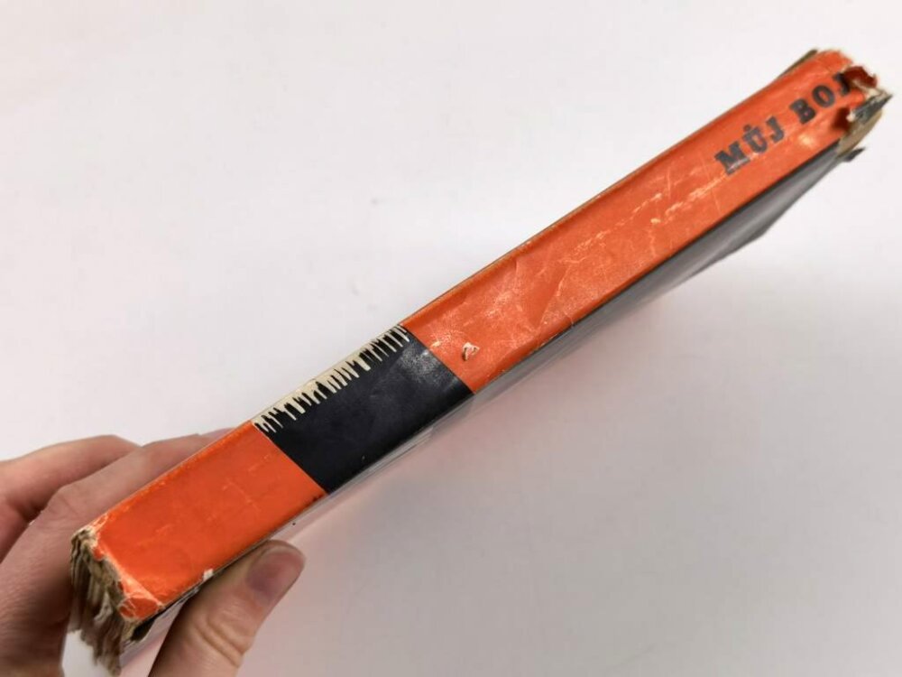 Tschechische Ausgabe von Adolf Hitler " Mein Kampf" , "Muj Boj Hitler