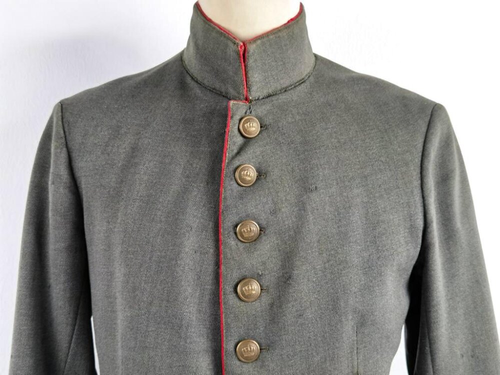 1.Weltkrieg, feldgraue Feldbluse Modell 1910 für einen Offizier. Eige ...