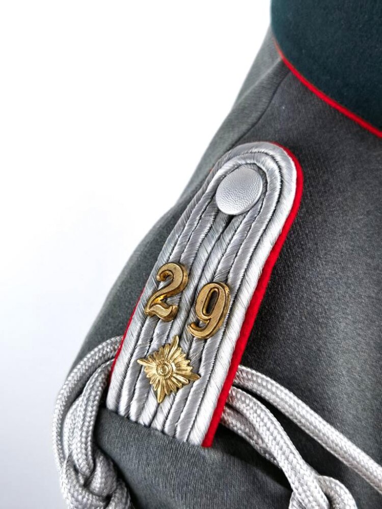 Heer, Waffenrock für einen Oberleutnant im Artillerie Regiment 29. Ei