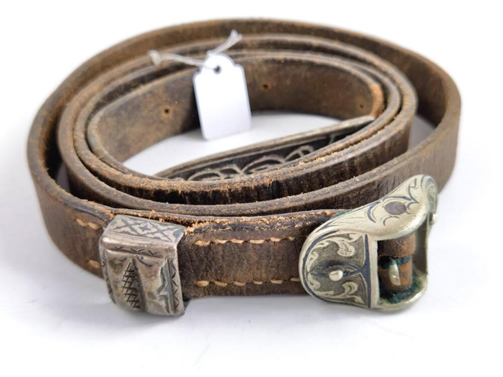 Russland. Prunkvoller , Kaukasischer Gürtel, ungereinigtes Stück, der