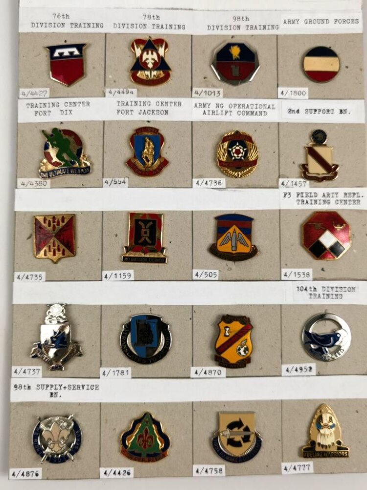 U.S. Army, Unit Crest collection, 20 x Infantry, 120,00