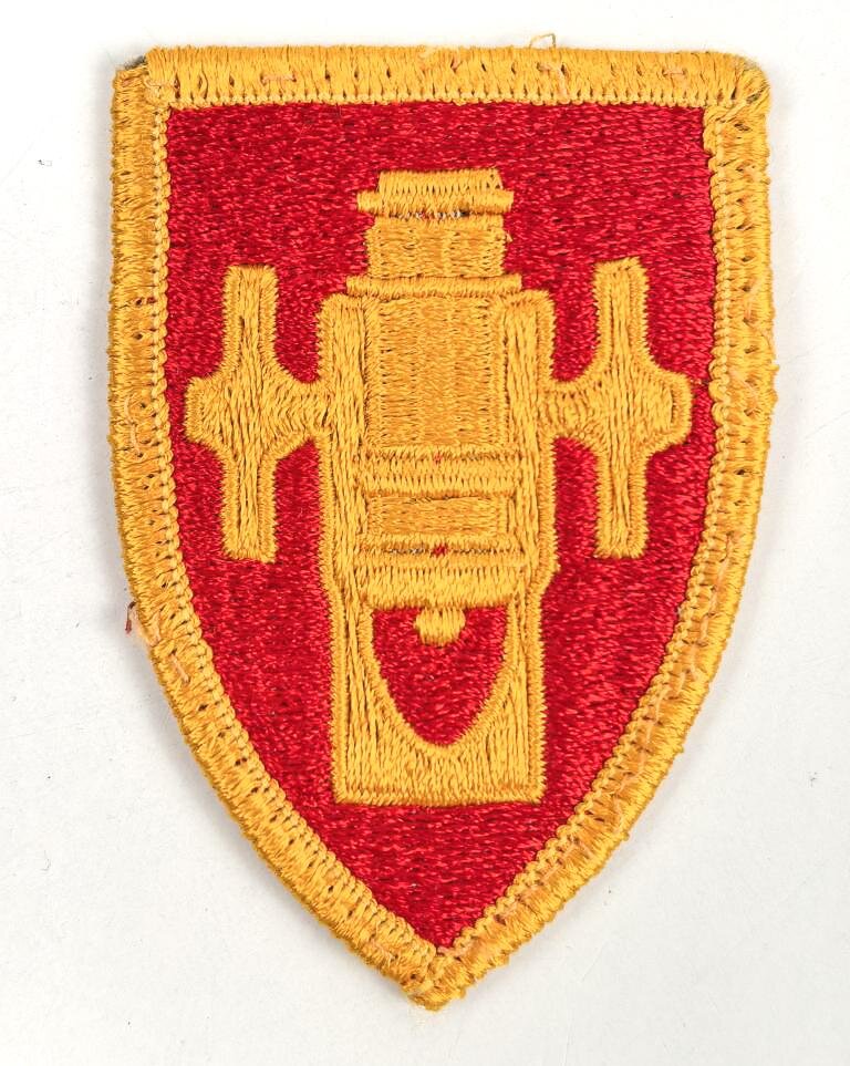 U.S. Army , Field Artillery School patch , used, 9,00