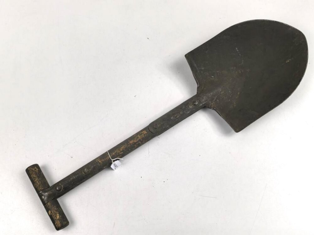 U.S. Army WWII T-handle shovel M-1910, uncleaned, 100,00