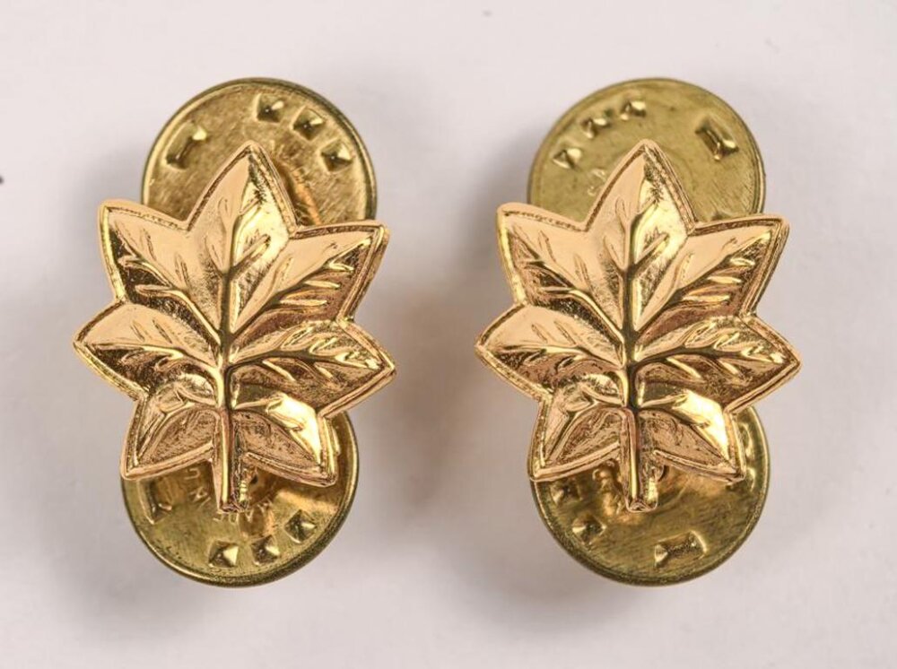 U.S.Army Rank Insignia, Major, Pair, small size 17mm high, 25,00