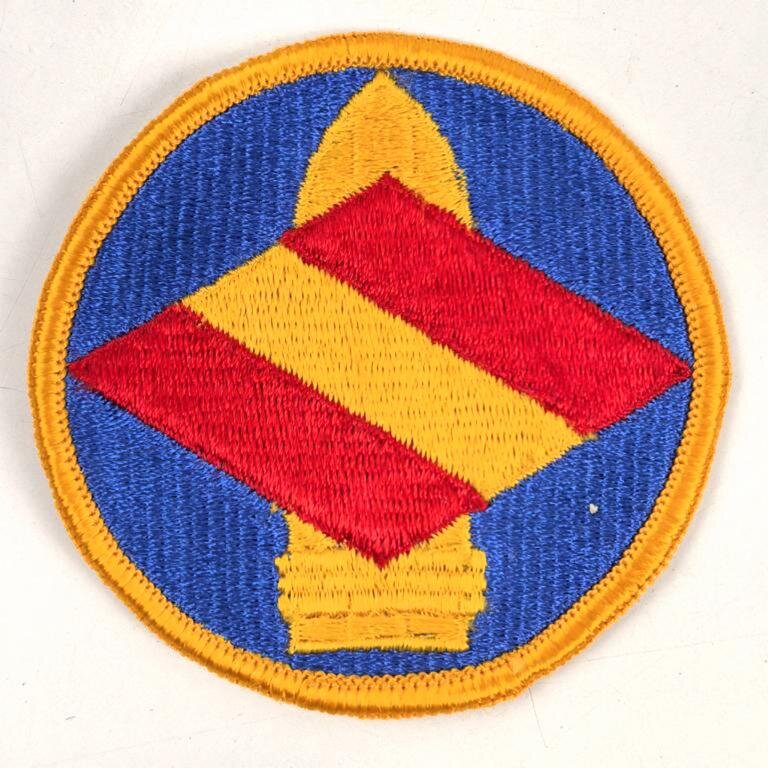 U.S. Army , 142nd Field Artillery Brigade patch, 9,00