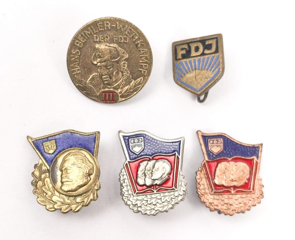 DDR , fünf Abzeichen " FDJ ", 10,00