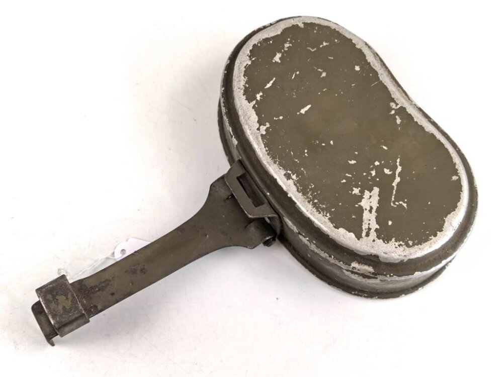 Deckel für ein Kochgeschirr der Wehrmacht. Originallack. C & CW44, 40,00