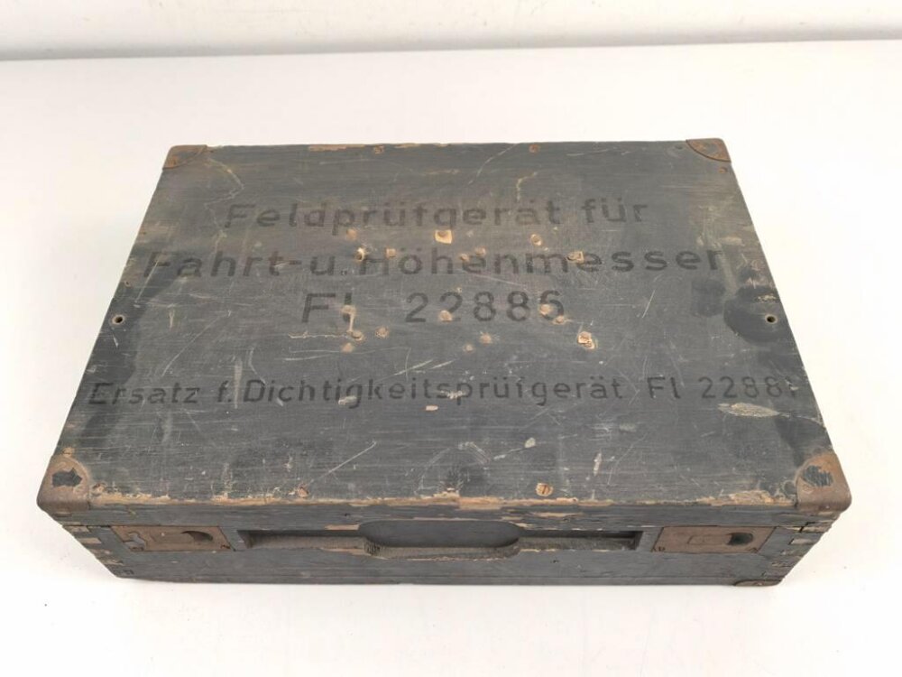 Luftwaffe, Transportkasten "Feldprüfgerät für Fahrt- und Höhenmesser ...