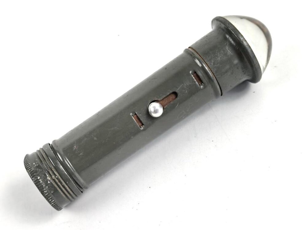 Stabtaschenlampe "PERTRIX No. 585" , Originallack, Funktion nicht gep ...