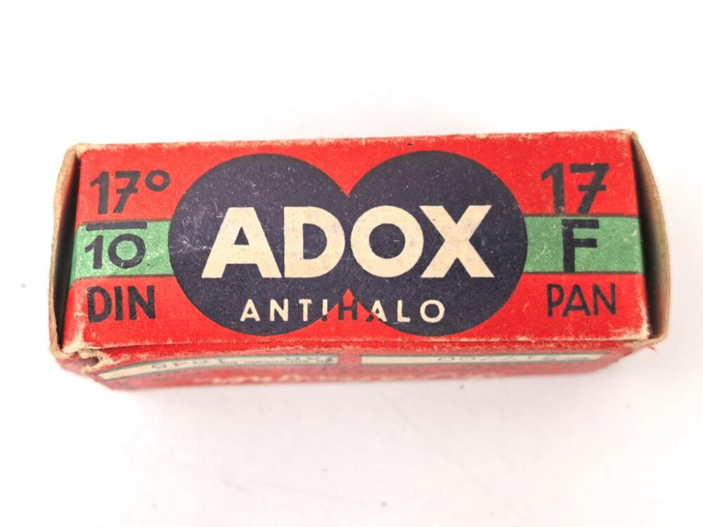 "ADOX" original verpackter Film, zu entwickeln bis Jan. 1945, 20,00