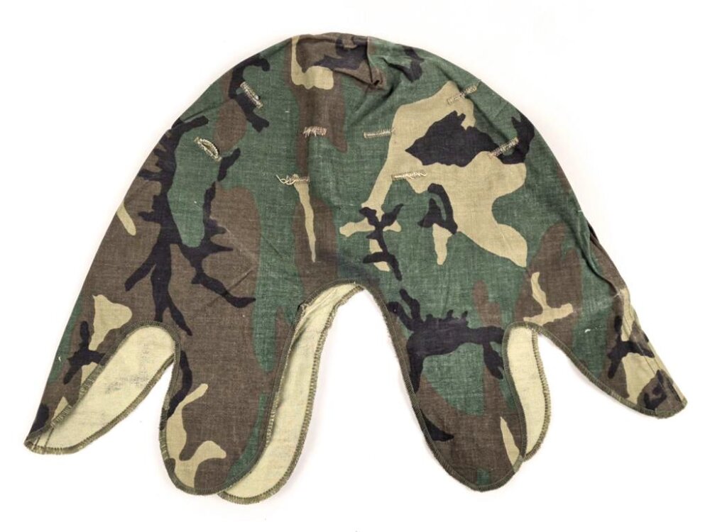 U.S. Army, 1981 dated "Woodland" helmet cover for M1 steel helmet., 3