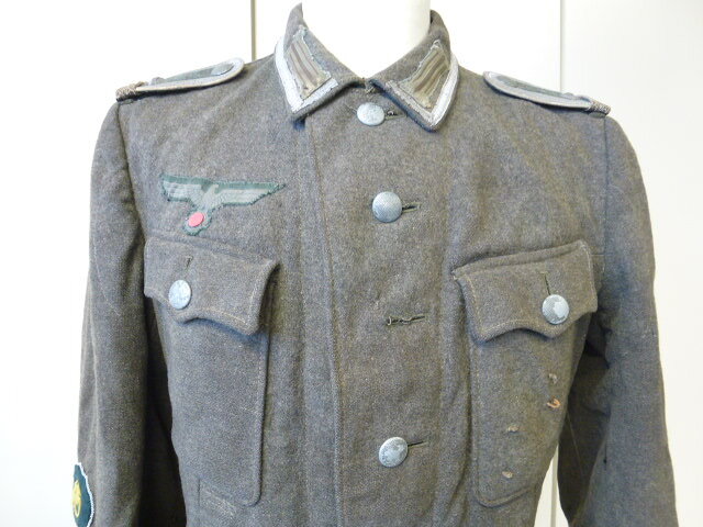 Feldbluse für Mannschaften M42, die Effekten Original aber ergänzt, g ...