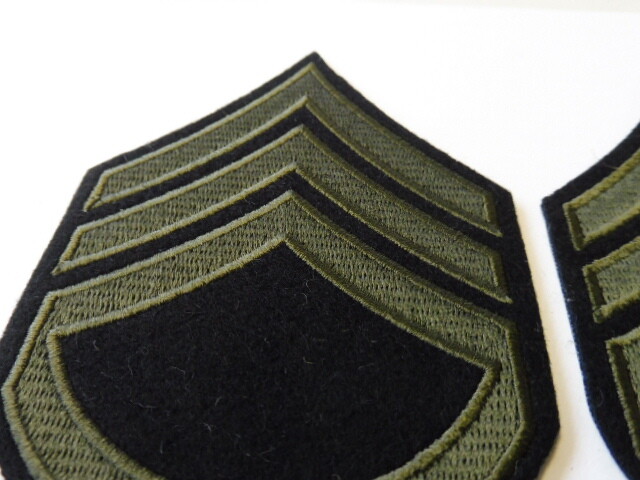 Staff Sergeant Wool Rank Chevrons (pair), At the Front, 12,00